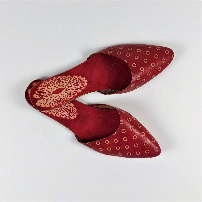 Leather Indian slippers - size 38/39 approx. – Woshoush Galerie & Trading